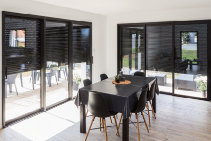 Fenêtre avec volet roulant - Baie vitrée avec volet roulant - K•Line