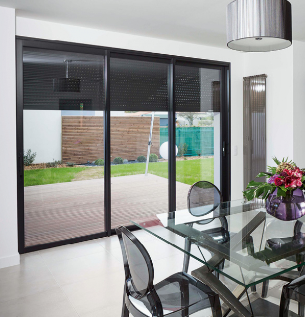 Fenêtre avec volet roulant - Baie vitrée avec volet roulant - K•Line